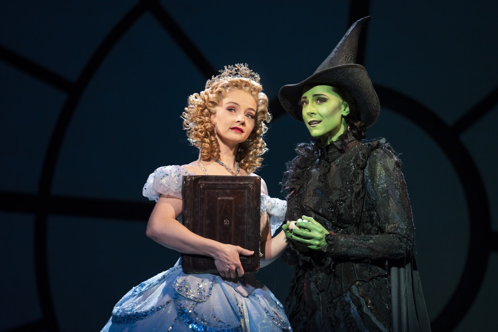 Theatre Review: WICKED Celebrates 20 Years, Returns to The Fabulous Fox ...